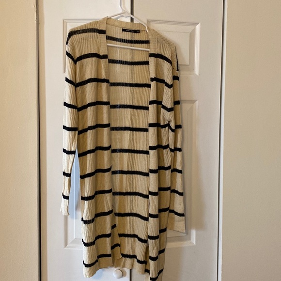 Doe & Rae | Sweaters | Beige And Black Long Cover Up Cardigan | Poshmark